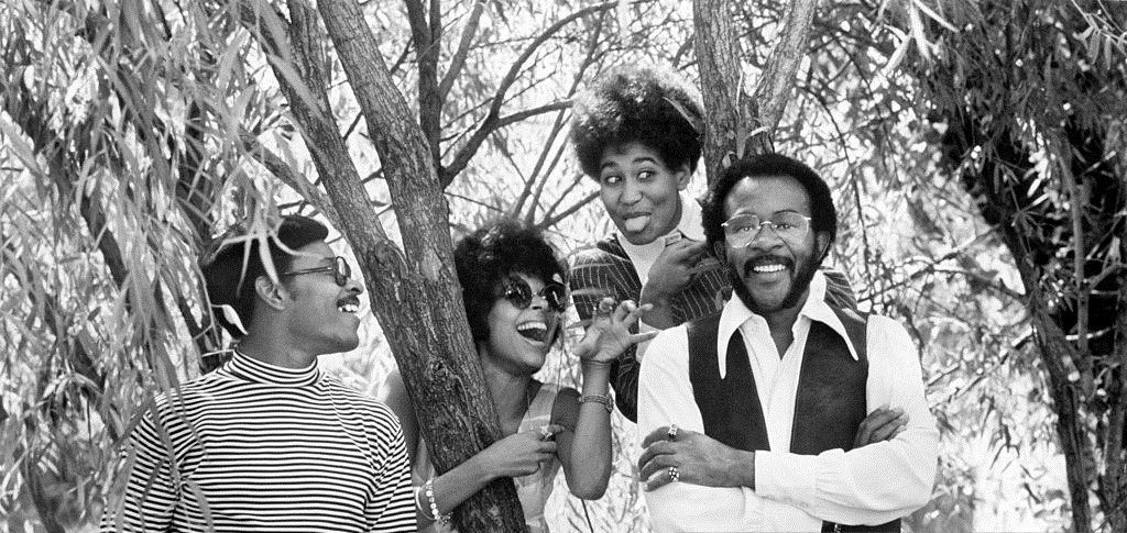 The Friends Of Distinction: Give Our Legends Their Flowers. – markizdj.com
